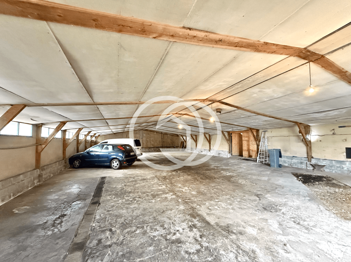 Hangar 285m2 | Seleden Immobilier